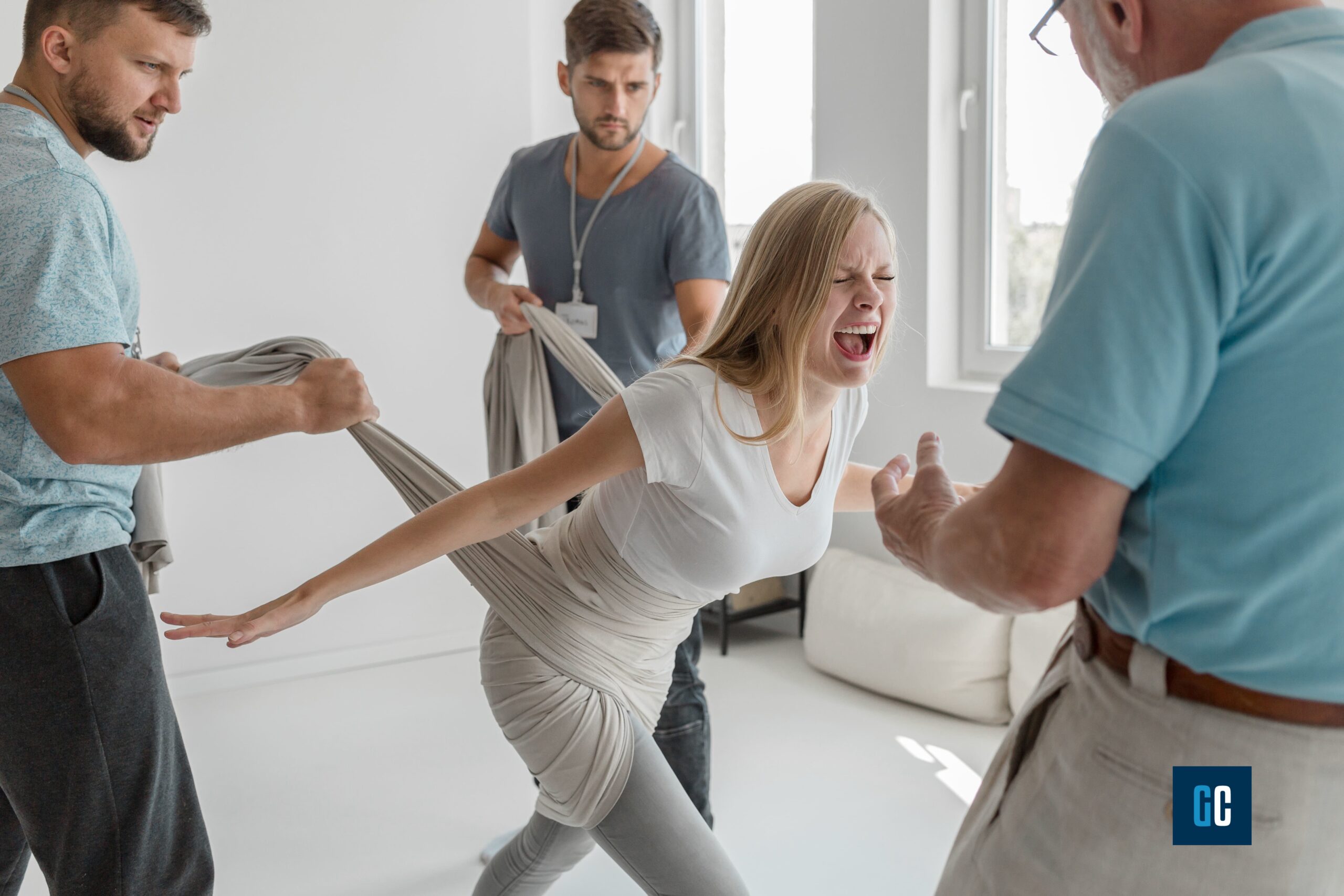 Rabbia e abbraccio: effetti sulla mente